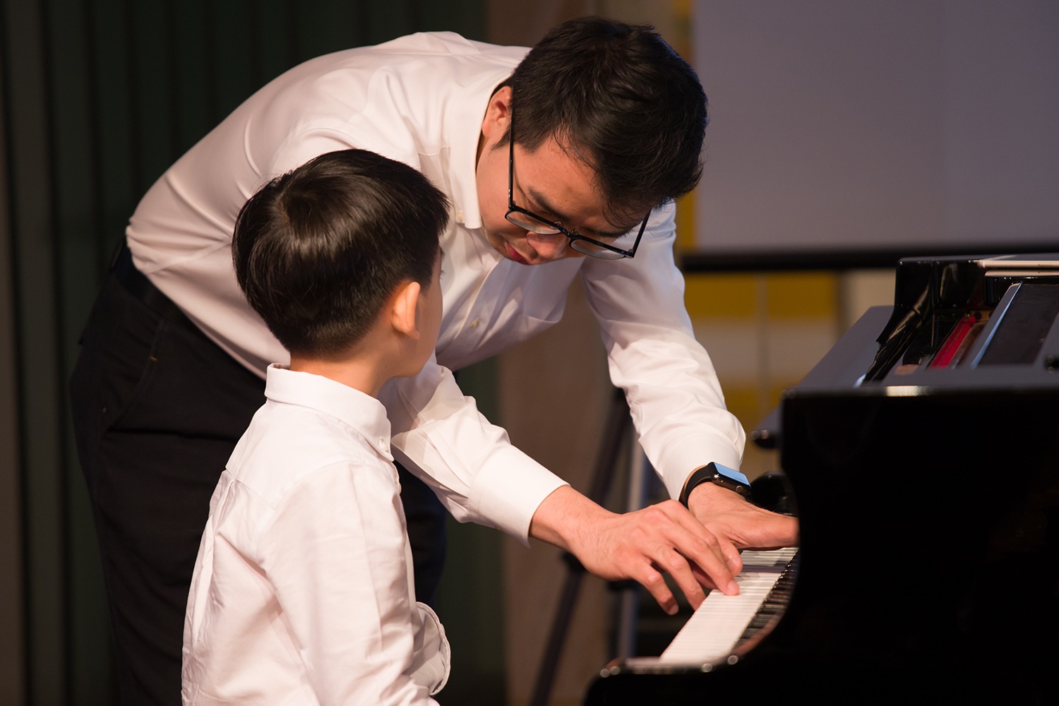 Lessons - ARTISTS MUSIC STUDIO